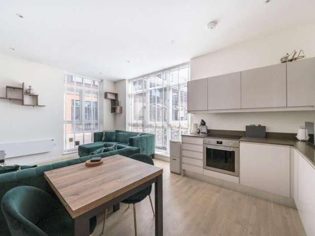 River Court, Woking, GU21