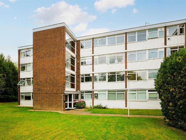 River Court, River Close, London E11, 2 bed flat to rent, £1,800 pcm | PrimeLocation