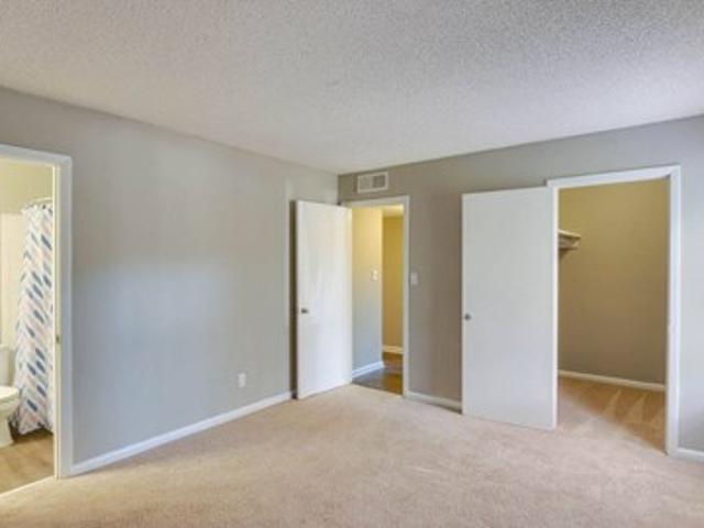River Crossing Apartments 2 Bed 2 Bath Renovated