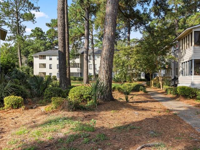 River Crossing Apartments 2 Bedroom Apartment for Rent at 2612 Dogwood Ave, Thunderbolt, GA 31404