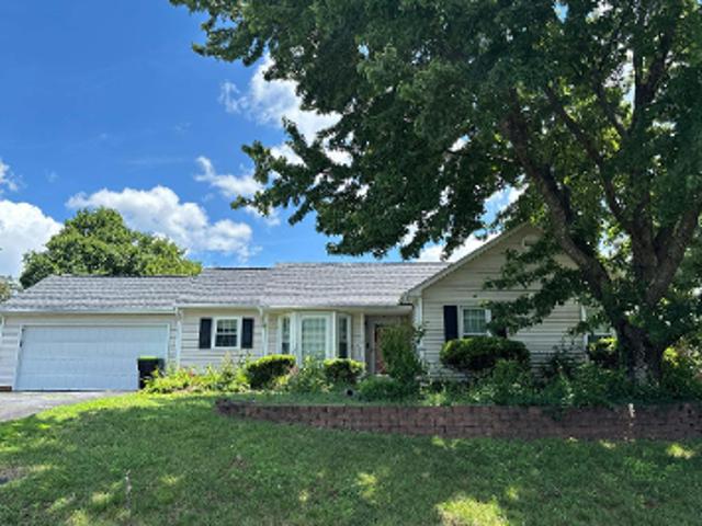 River Crest Ct