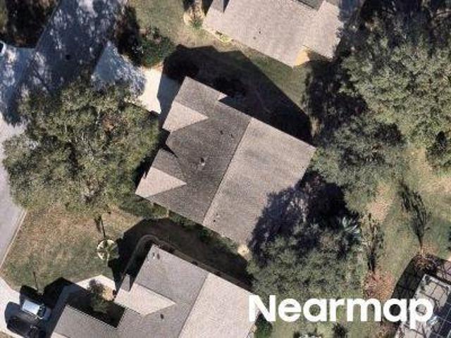 River Crest Dr