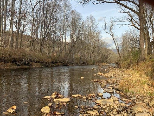 River Dance Dr, Andrews, NC 28901