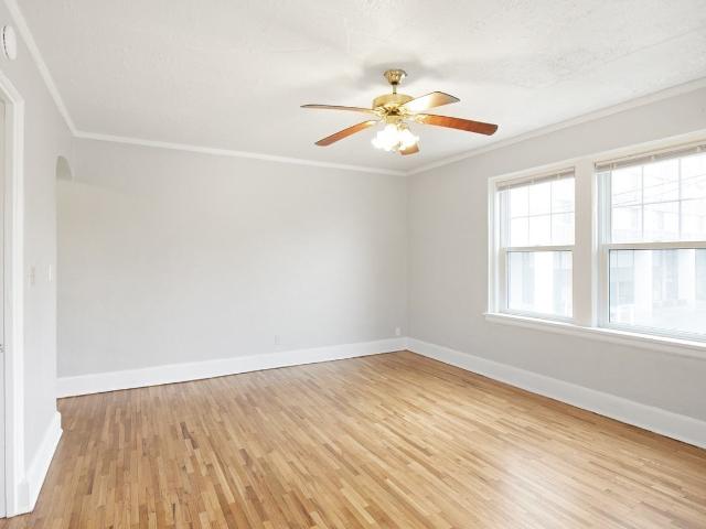 River Flats Studio Apartment for Rent at 723 Woodlawn Ave, St. Paul, MN 55116 Highland