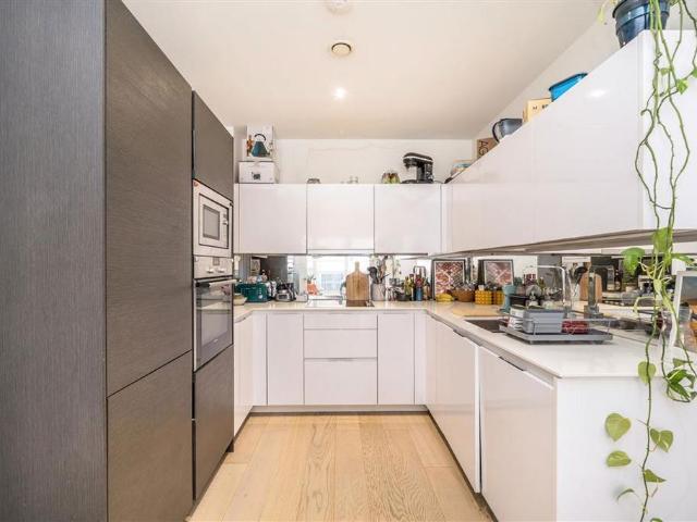 River Gardens Walk, London SE10 1 bed flat to rent £1,950 pcm £450 pw
