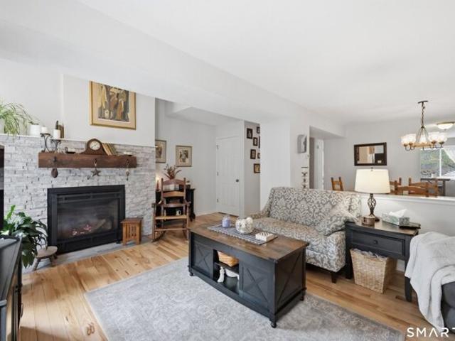 River Mead Unit,avon, Home For Sale