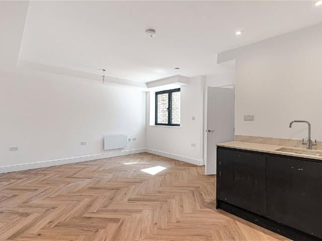 River Mews, Ealing W7, 3 bed terraced house to rent, £4,000 pcm | PrimeLocation
