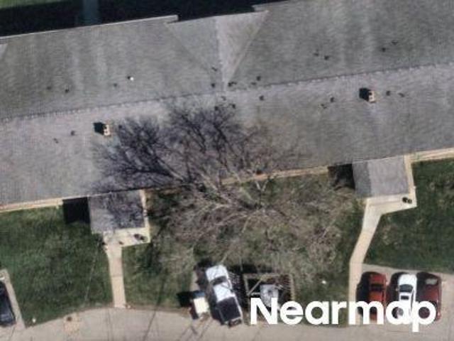 River Oaks Dr Apt A2