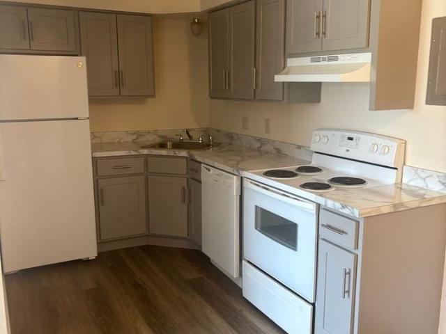 River Park Estates LLC 1 Bedroom Apartment for Rent at 1165 Whiterock Ave, Waukesha, WI 53186