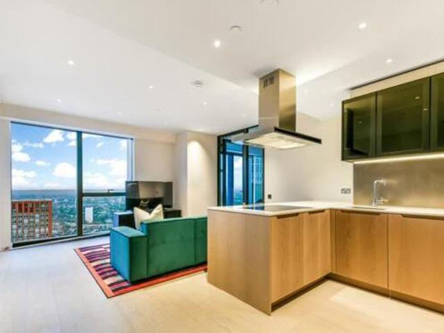 River Park Tower, Nine Elms Lane, 2 Bedroom Flat