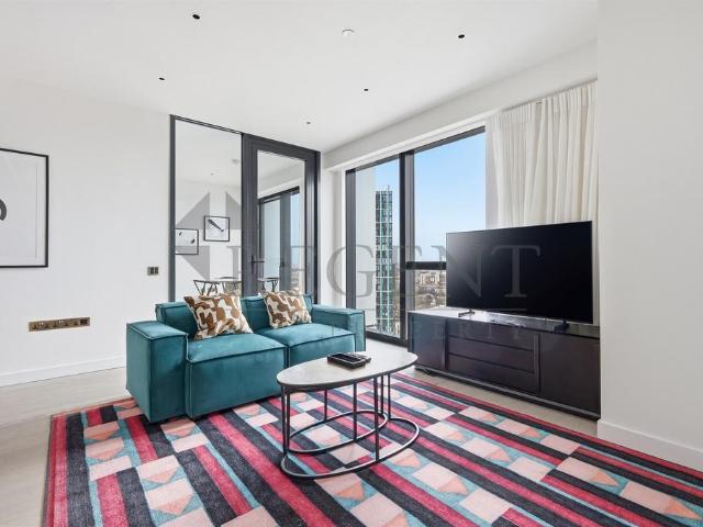 River Park Tower, Nine Elms Ln, SW8 2 bed apartment to rent £10,205 pcm £2,355 pw