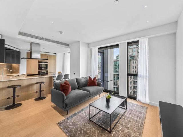 River Park Tower, London SW8 2 bed apartment to rent £5,850 pcm £1,350 pw