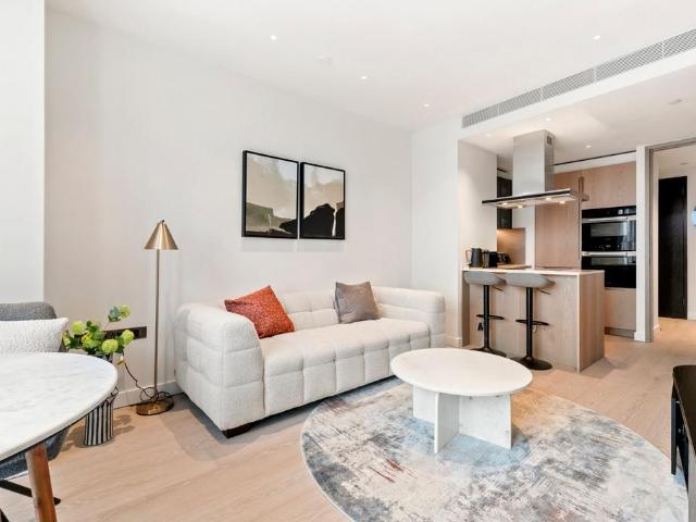 River Park Tower, 1 Nine Elms Lane. 1 bed apartment to rent £4,896 pcm £1,130 pw