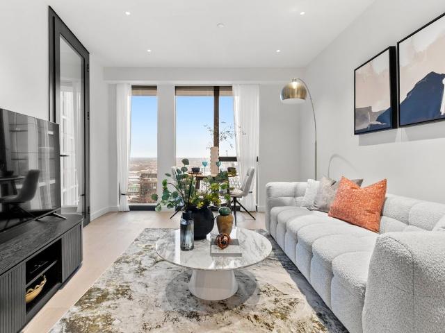River Park Tower, 1 Nine Elms Lane SW8, 1 bed flat to rent, £4,883 pcm | PrimeLocation