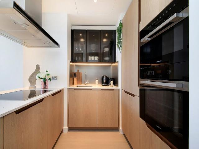 River Park Tower, 1 Nine Elms Lane SW8, 1 bed flat to rent, £7,897 pcm | PrimeLocation