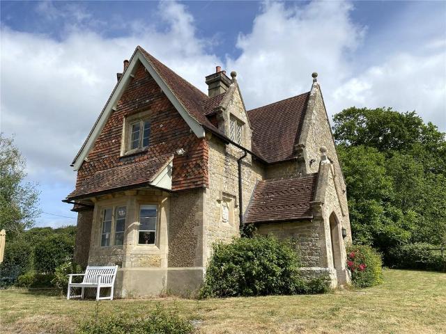 River, Petworth 3 bed detached house to rent £2,750 pcm £635 pw