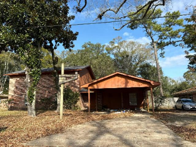 River Pine Dr