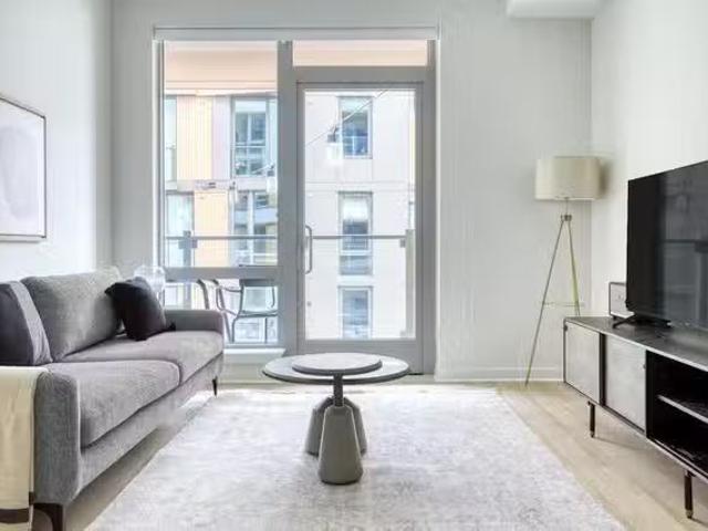River Point, 2121 First St SW, Buzzard Point 1 Bedroom 1 B.