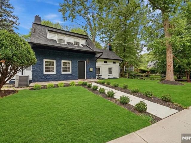 River Rd, Teaneck, Home For Sale
