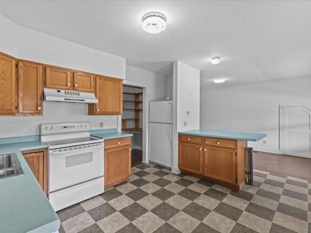 River Rd, Underhill, Home For Sale