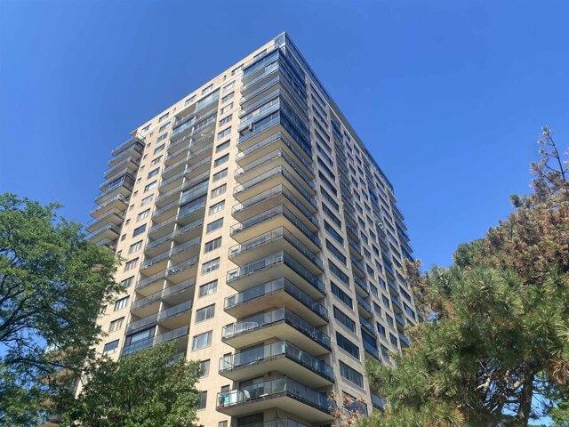 River Rd Apt C, Edgewater, Condo For Sale