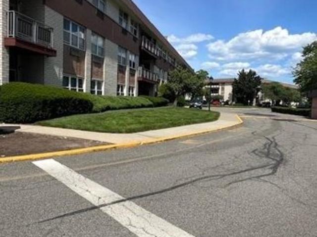River Rd Apt C, Edgewater, Condo For Sale