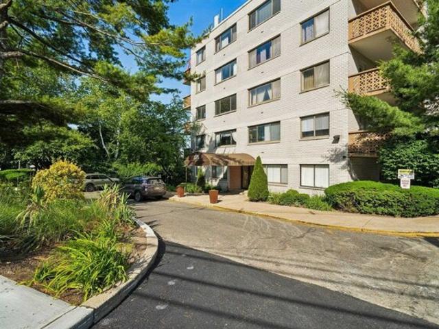 River Rd Apt A, Edgewater, Condo For Sale