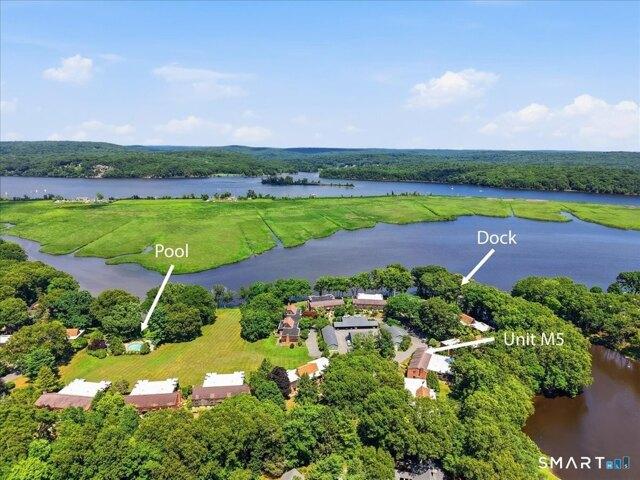 River Rd Apt M, Essex, Condo For Sale
