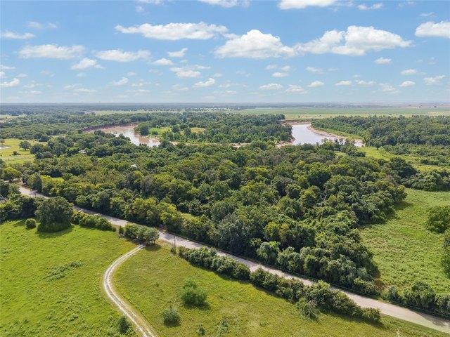 River Rd, College Station, TX 77845