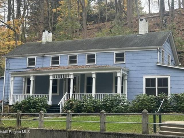 River Rd, Highland, Home For Sale