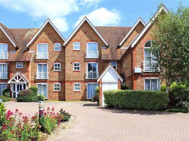 River Road, Littlehampton, West Sussex BN17, 1 bed flat to rent, £975 pcm | PrimeLocation
