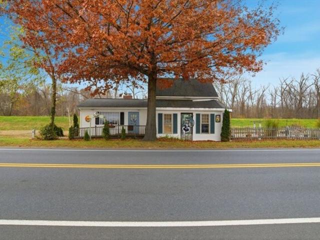 River St, West Springfield, Home For Sale
