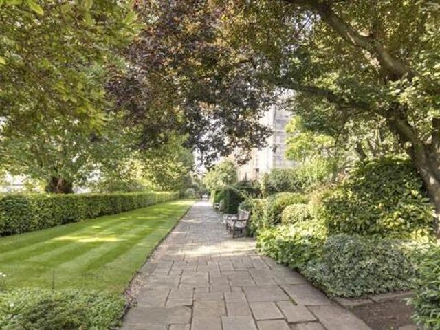 Rivermead Court, Ranelagh Gardens, 3 Bedroom Flat