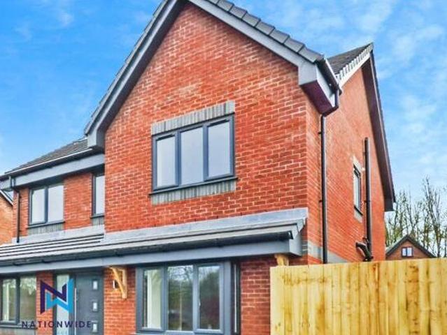 Riverbank Gardens, Slater Lane, 5 Bedroom Detached