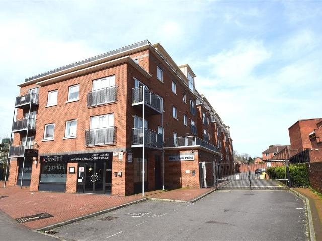 Riverbank Point, Uxbridge UB8, 1 bed flat to rent, £1,475 pcm | PrimeLocation