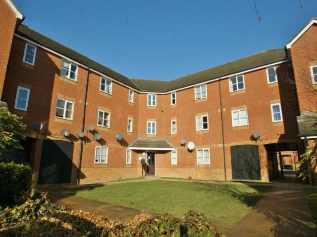 Riverbank Way, Ashford TN24, 2 bed flat to rent, £1,100 pcm | PrimeLocation
