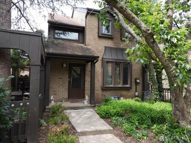 Riverbend Dr, North Brunswick, Home For Sale