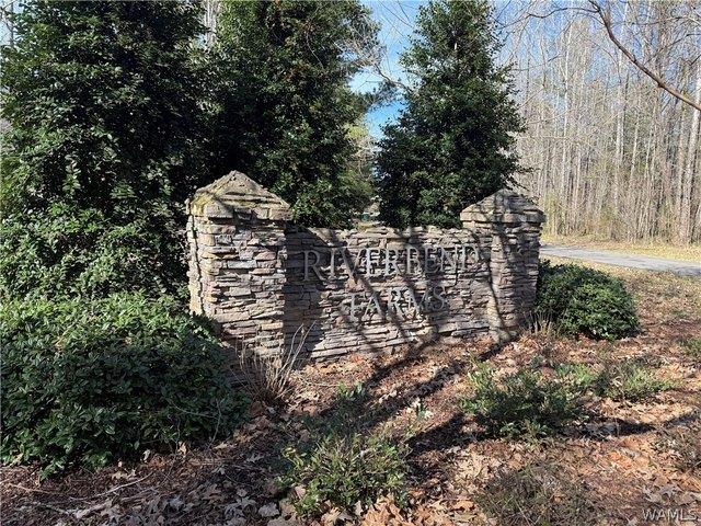 Riverbend Ln, Moundville, AL 35474
