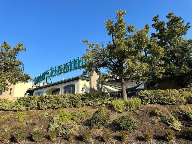 Riverbend Studio Apartment for Rent at 555 Douglas St, West Sacramento, CA 95605 Broderick