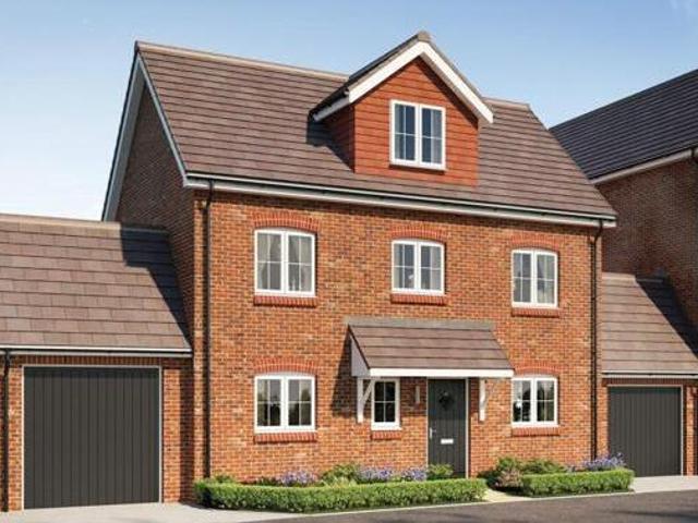 Riverbrook Place, Forge Wood, 4 Bedroom Link