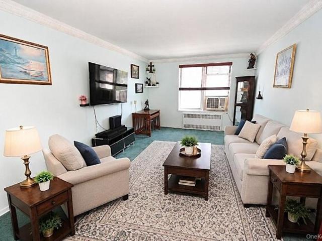 Riverdale Ave Apt D, Yonkers, Property For Sale