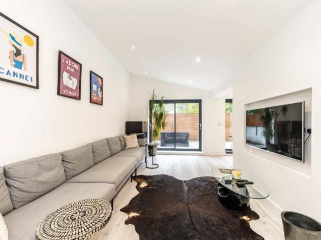 Riverdale Gardens, East Twickenham TW1, 2 bed flat to rent, £3,250 pcm | PrimeLocation