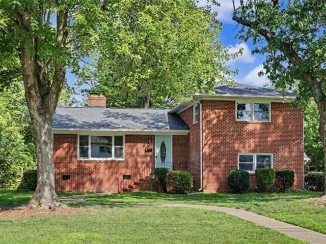 Riverdale Dr, Hampton, Home For Sale
