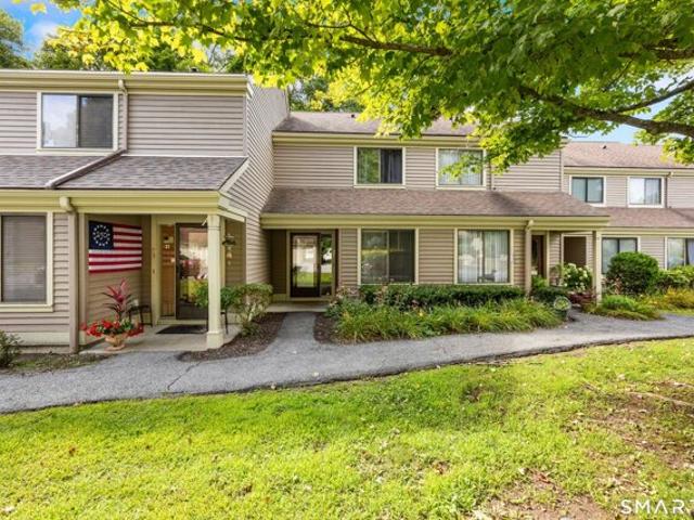 Riveredge Dr Unit,winchester, Home For Sale