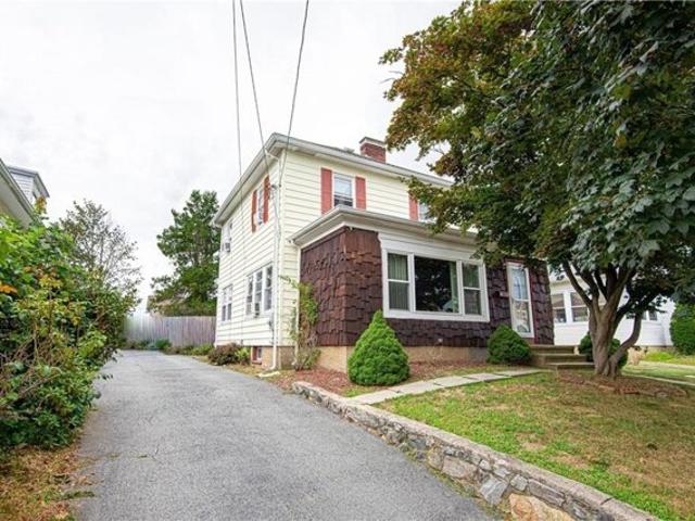 Riverfarm Rd, Cranston, Home For Sale