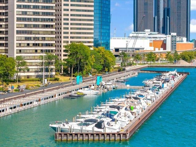 Riverfront Towers 1 Bedroom Apartment for Rent at 250 Riverfront Dr, Detroit, MI 48226 Downtown Detroit