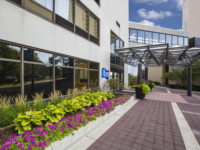 Riverfront Towers 1 Bedroom Apartment for Rent at 250 Riverfront Dr, Detroit, MI 48226 Downtown Detroit