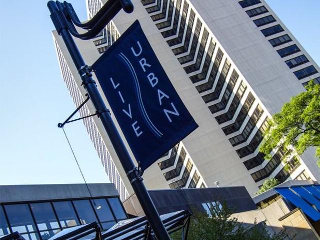 Riverfront Towers 2 Bedroom Apartment for Rent at 250 Riverfront Dr, Detroit, MI 48226 Downtown Detroit
