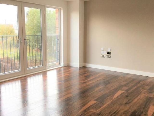 Rivergate House, Wilburn Basin M5, 2 bed flat to rent, £1,275 pcm | PrimeLocation