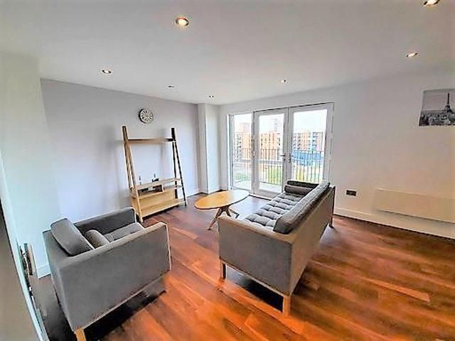 Rivergate House, Wilburn Basin M5, 2 bed flat to rent, £1,275 pcm | PrimeLocation